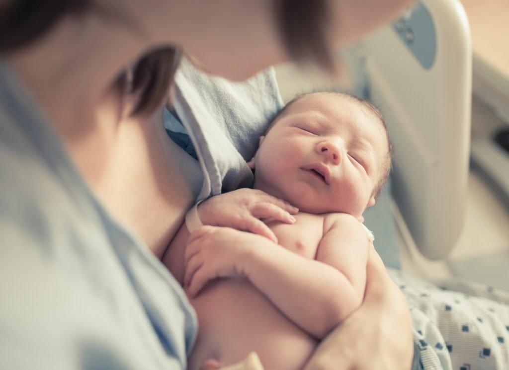 12 Simple Tips for Photographing Newborns - ShutterRelease